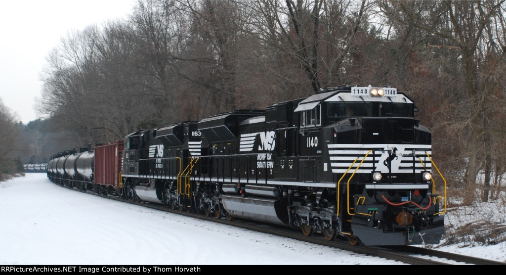 NS 66Z passes through the S-Curves as it heads east near LEHL MP 53